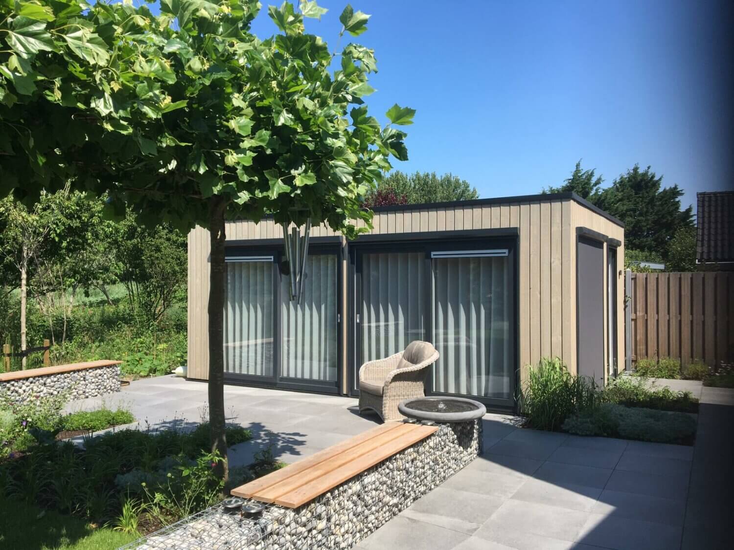 Tuinkantoor bouwen - Snel geleverd en geïsoleerd tuinhuis - Solilux